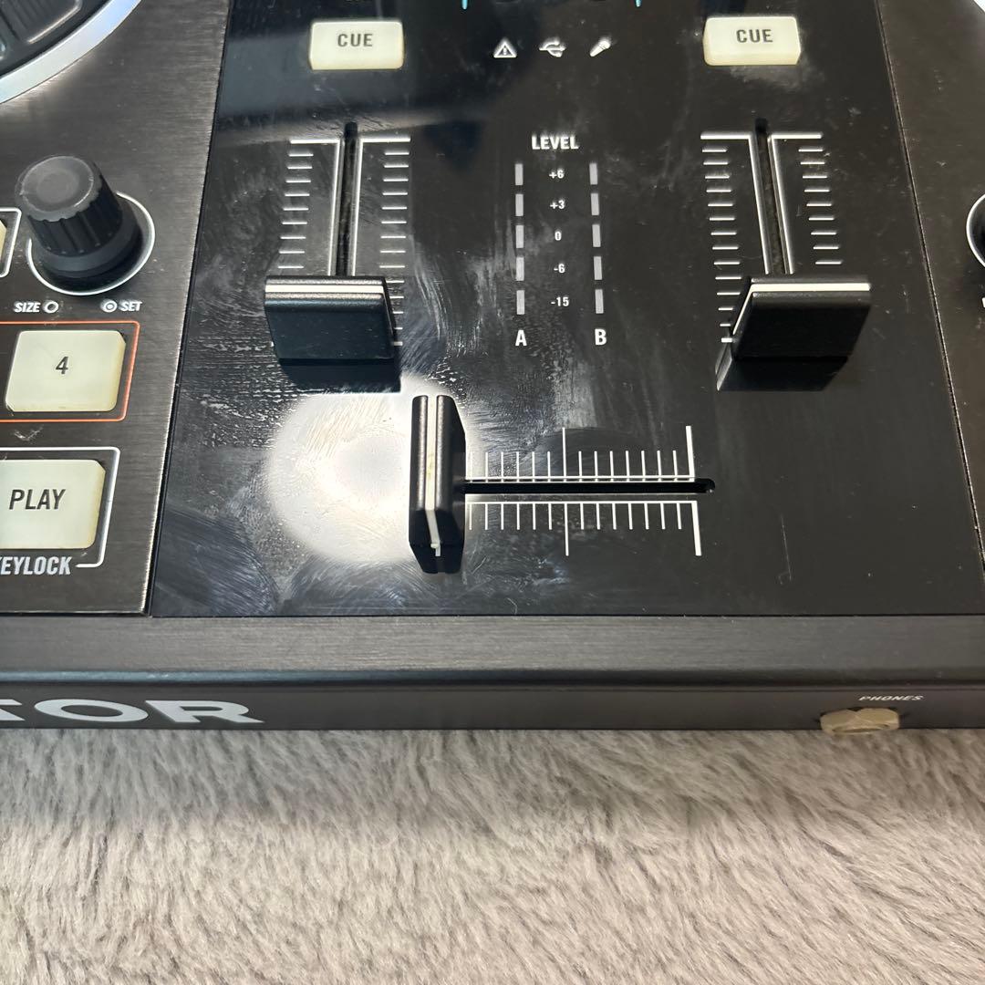 TRAKTOR KONTROL S2 MK2 箱無し 付属品無し