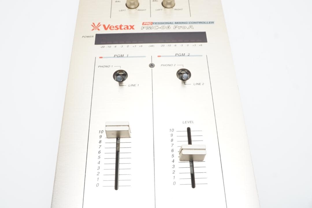 動作品 Vestax PMC-06 PRO A ベスタクス　DJミキサー