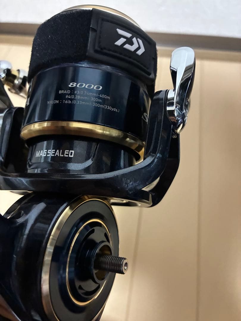 DAIWA SALTIGA 8000-H スピニングリール