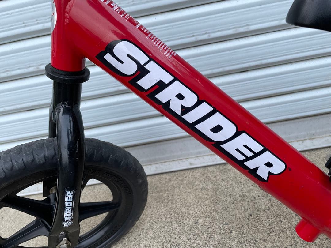 ☘️ストライダー STRIDER レッド　ソフトサドル付き♫