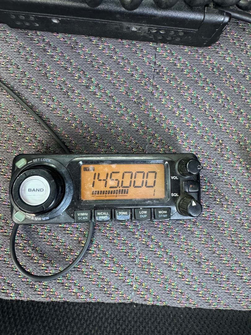 受信機 ICOM IC208 20w