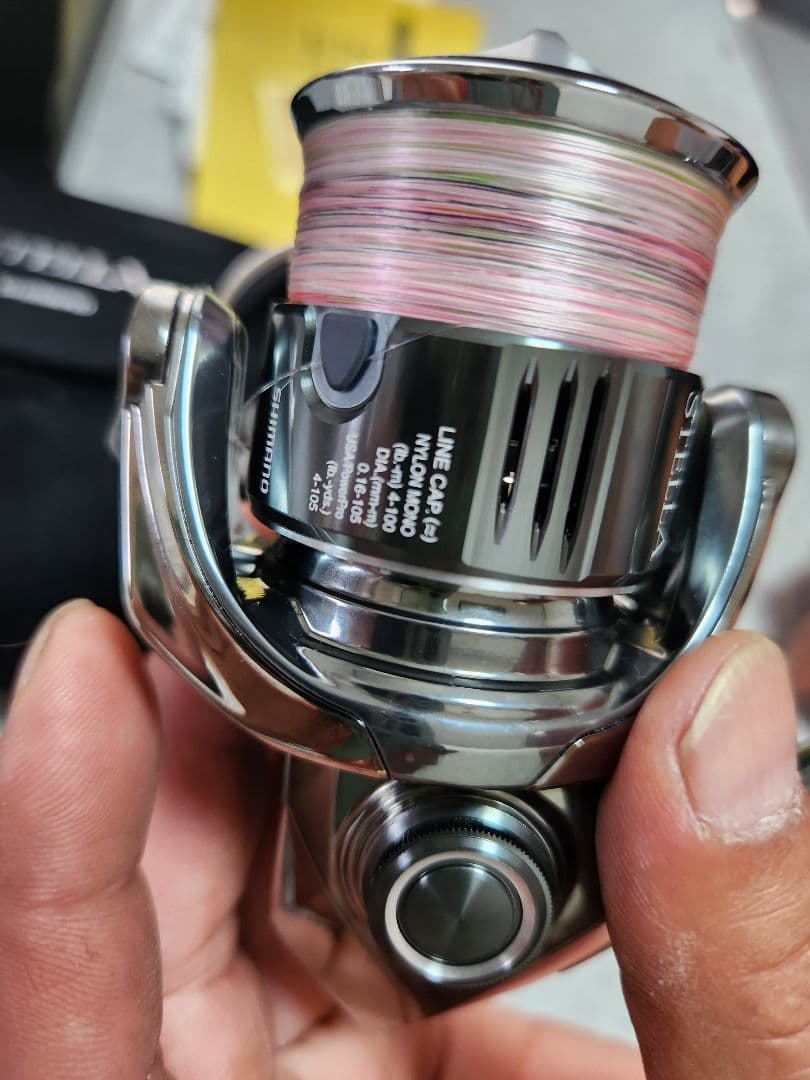 STELLA C2000SHG スピニングリール