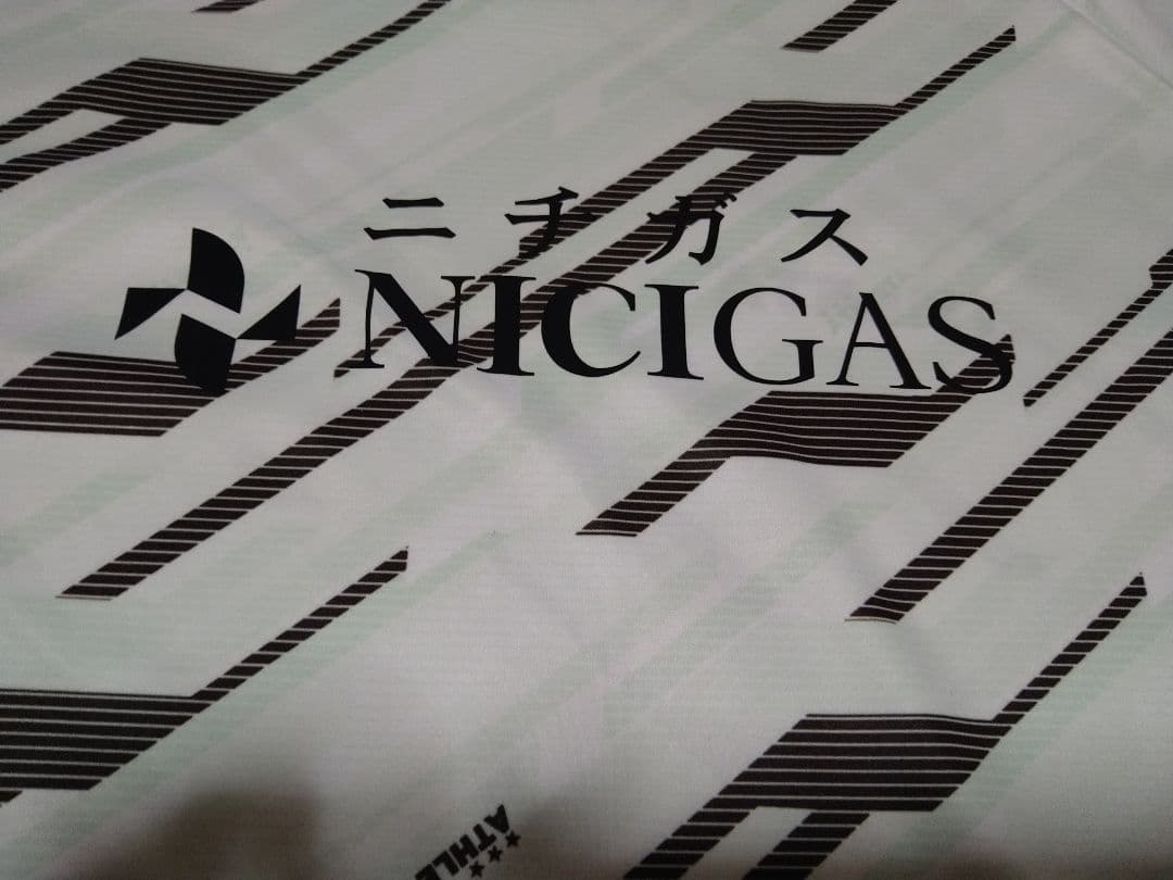 東京ヴェルディ　アスレタ　2023プラクティスシャツ