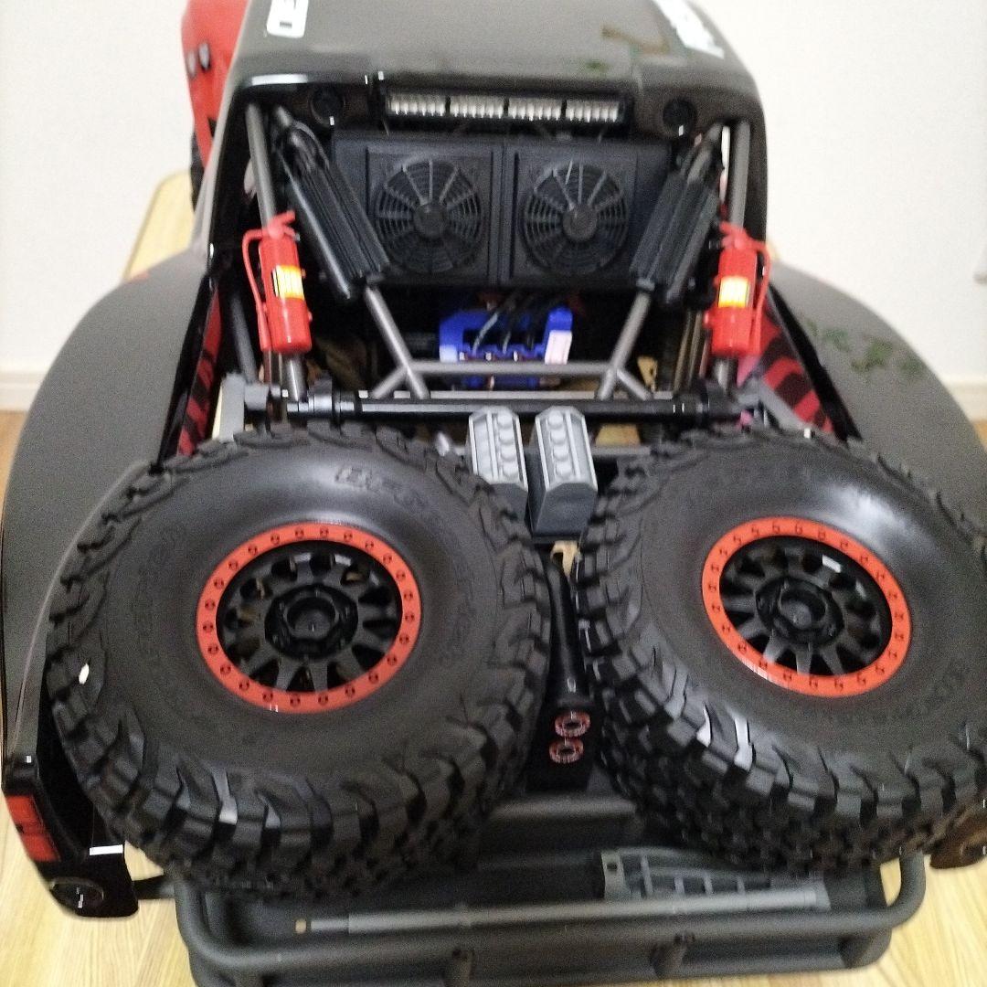 TRAXXAS UDR 1/8スケール　未使用