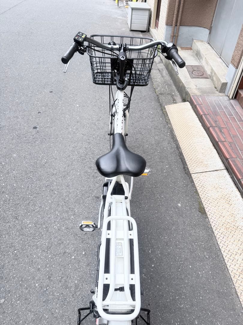 大阪府　ブリヂストン　HYDEE 電動アシスト自転車 ホワイト