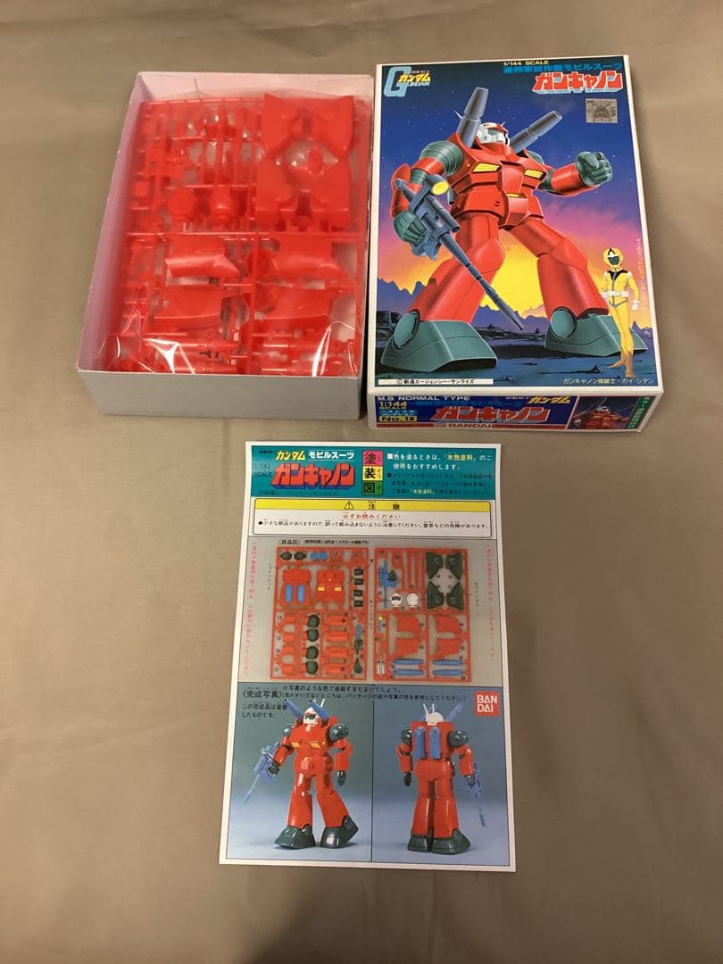 新品 赤バンダイ ガンダムプラモデル 旧キット ガンプラ 美品 10点セット
