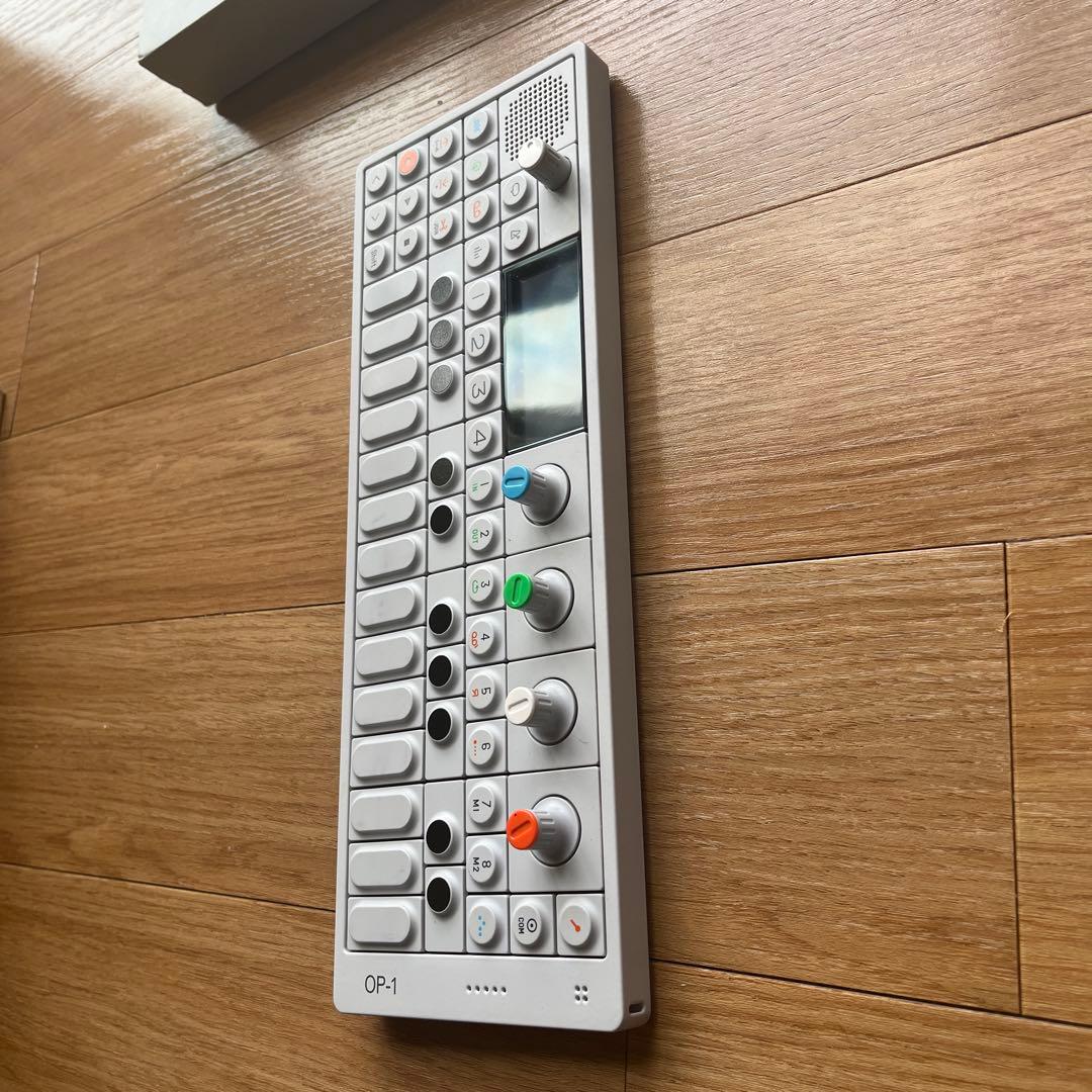 Teenage Engineering OP-1 、アクセサリーキット