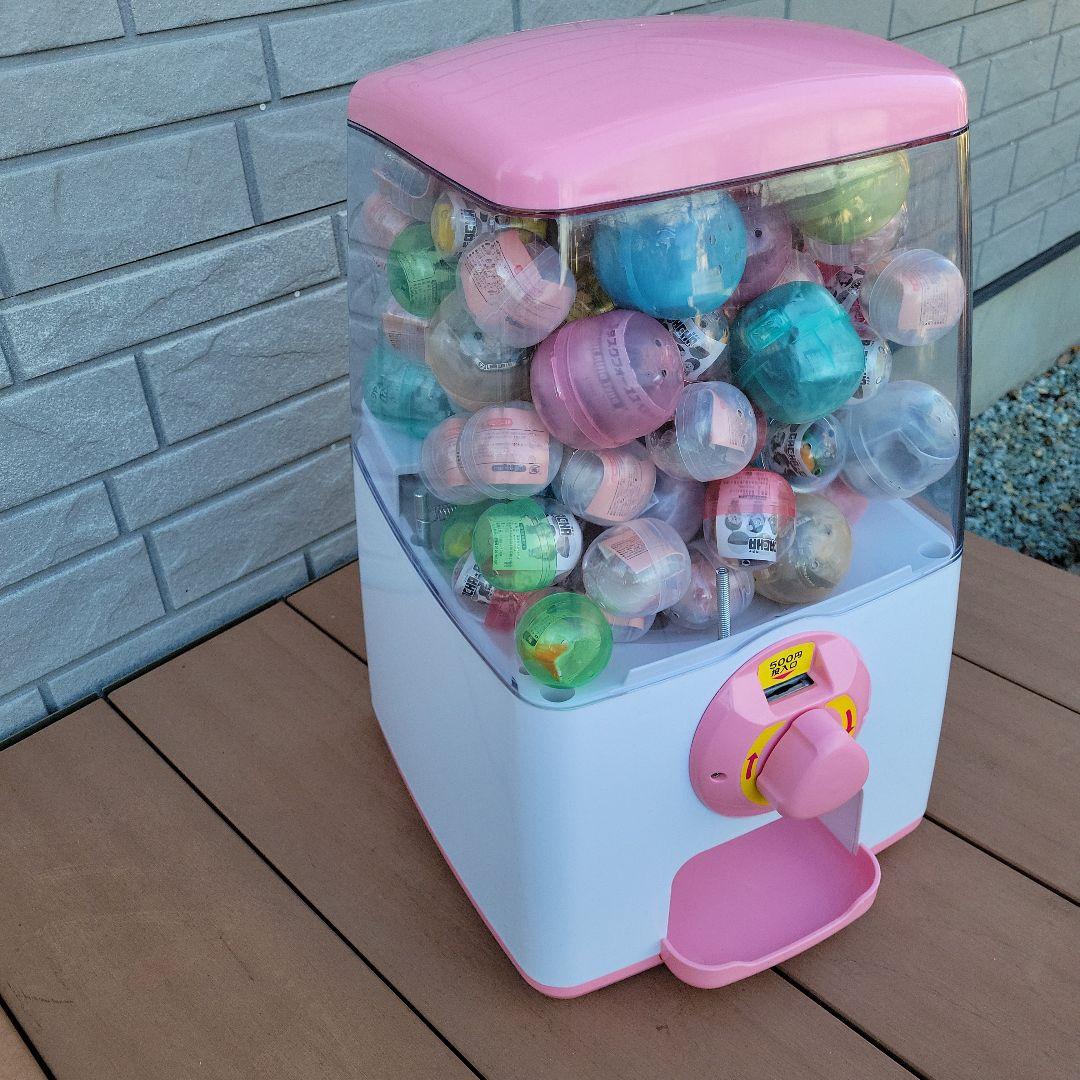 ガチャキューブ ピンク本体　500円用　カプセルトイ78個付き　超美品