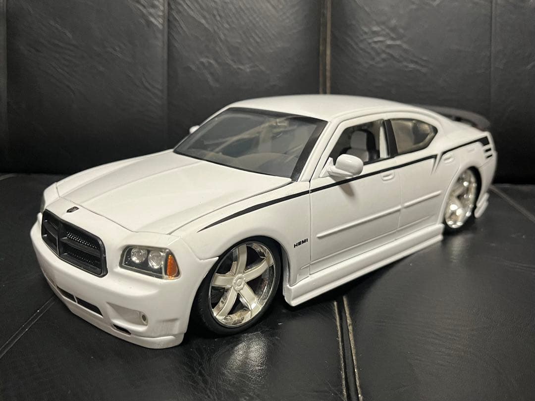 やんつけ　ダッジ チャージャー DODGE CHARGER 1/18