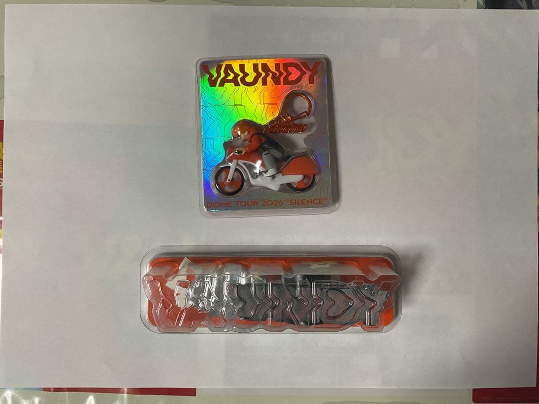 Mini Vaundy Keychain BikeとSticker Pack