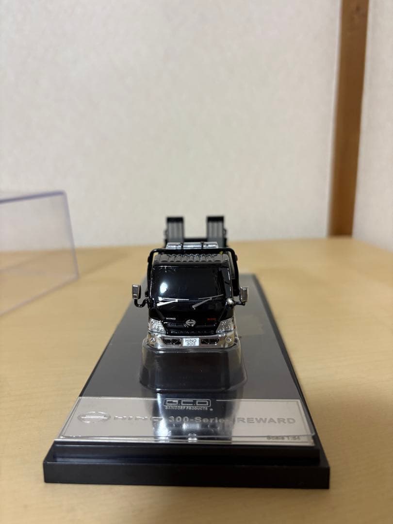 1/64日野積車とフォークリフトセット