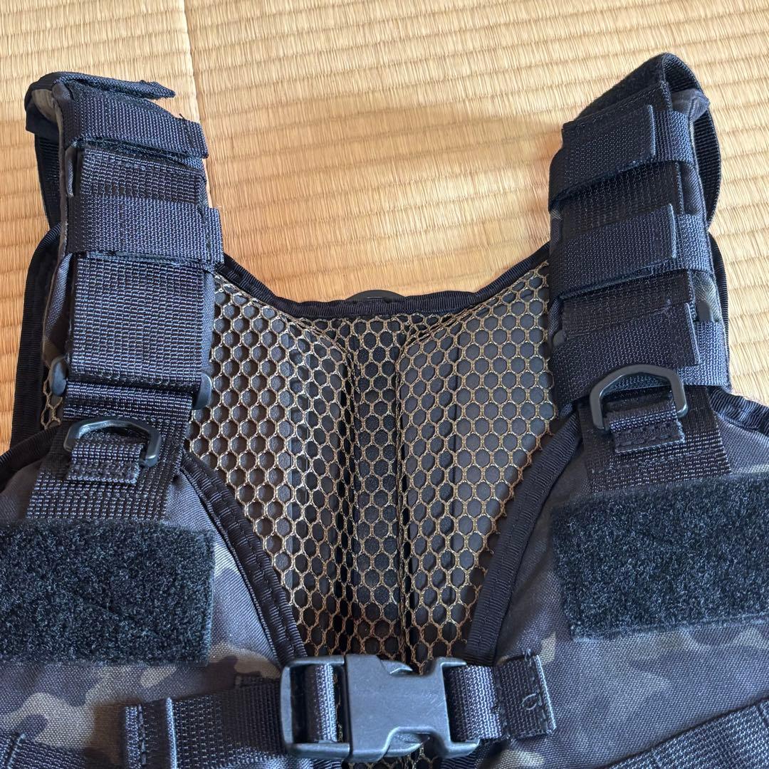 サブロック　V-one モデュラーベスト