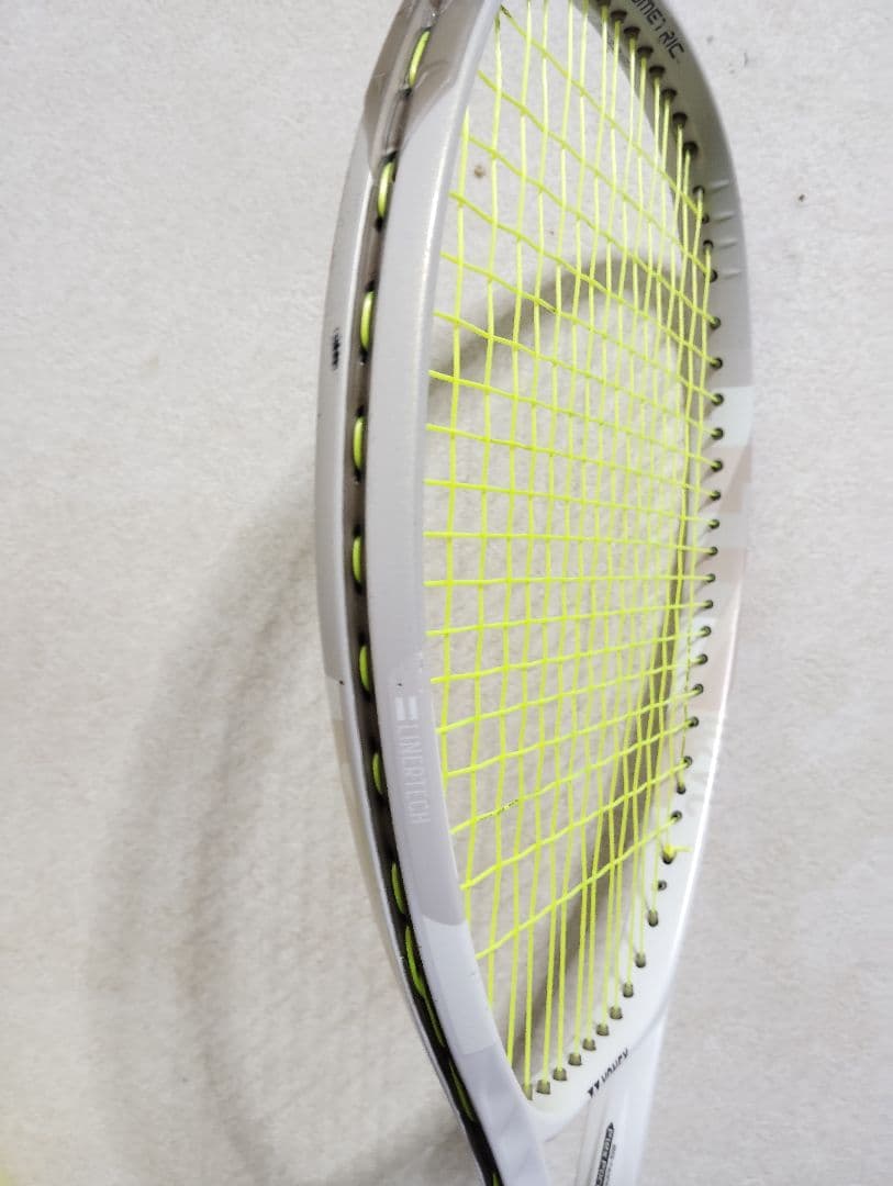 本日限定依頼値下　国内正規品 YONEX VCORE 100 テニスラケット