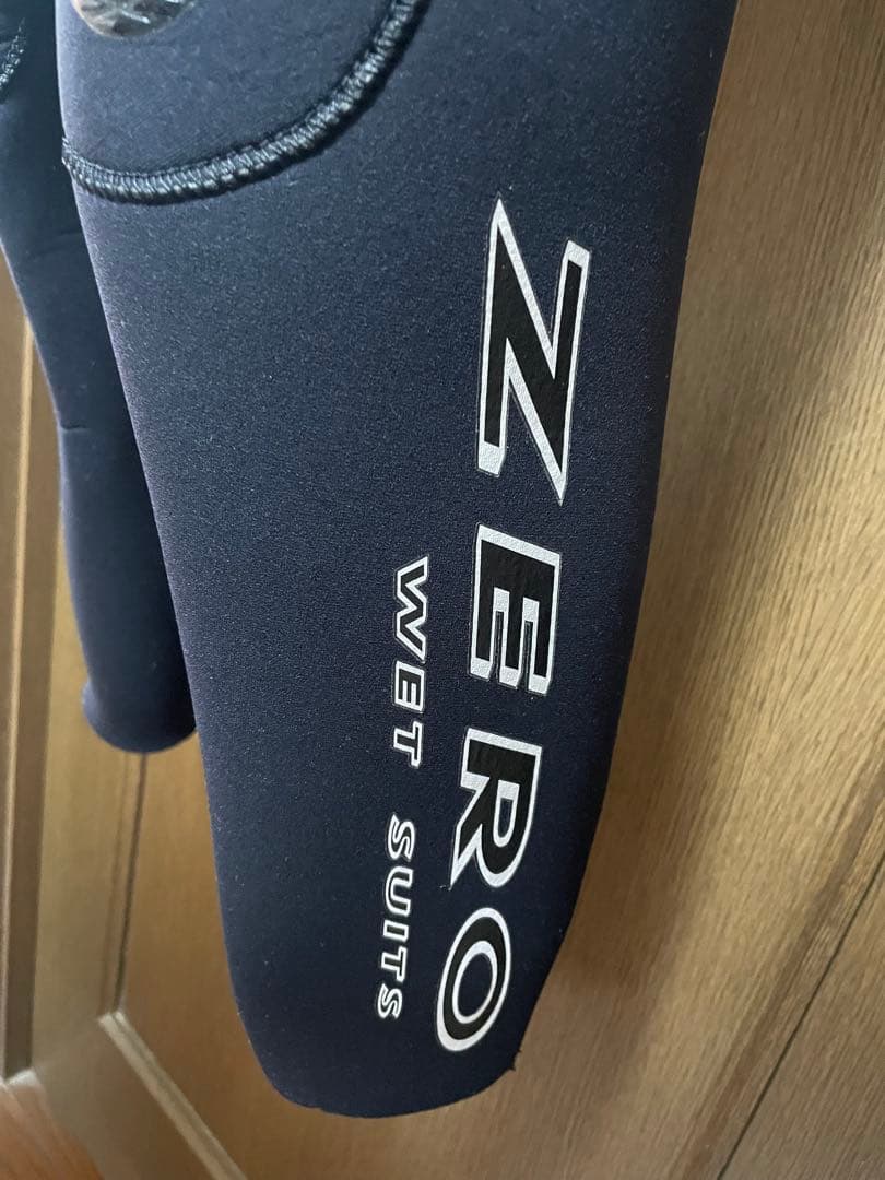 ZERO WETSUITS／ゼロ ウェットスーツ セミドライ　オーダー M相当
