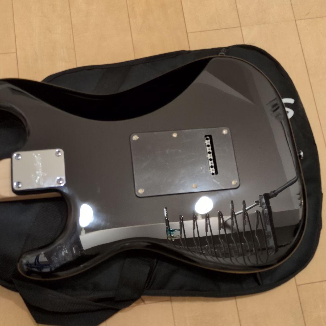 Squier Stratocaster ブラック