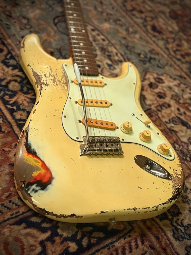 Component custom Stratocaster フルエイジド