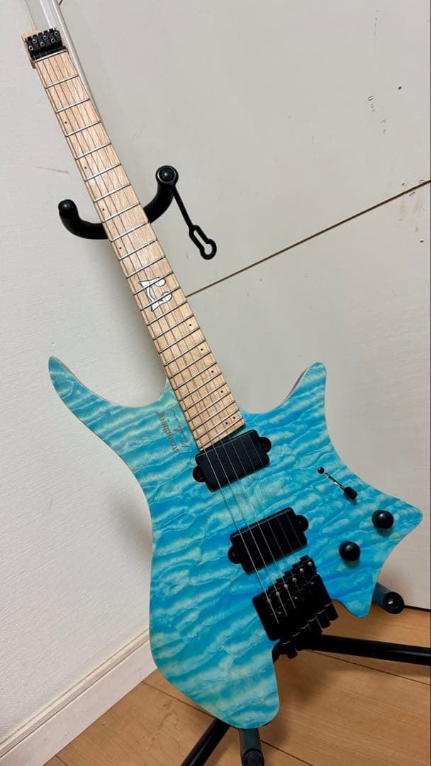 朝日六花コラボモデル ストランドバーグ strandberg 6弦 ケース付き