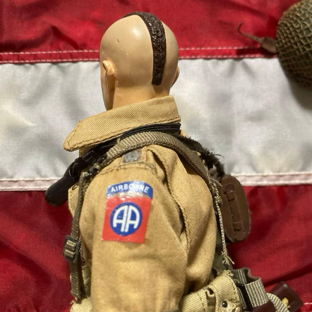 ドラゴンモデルズ製1/6米陸軍第82空挺師団中佐カスタム(箱無し訳あり品)