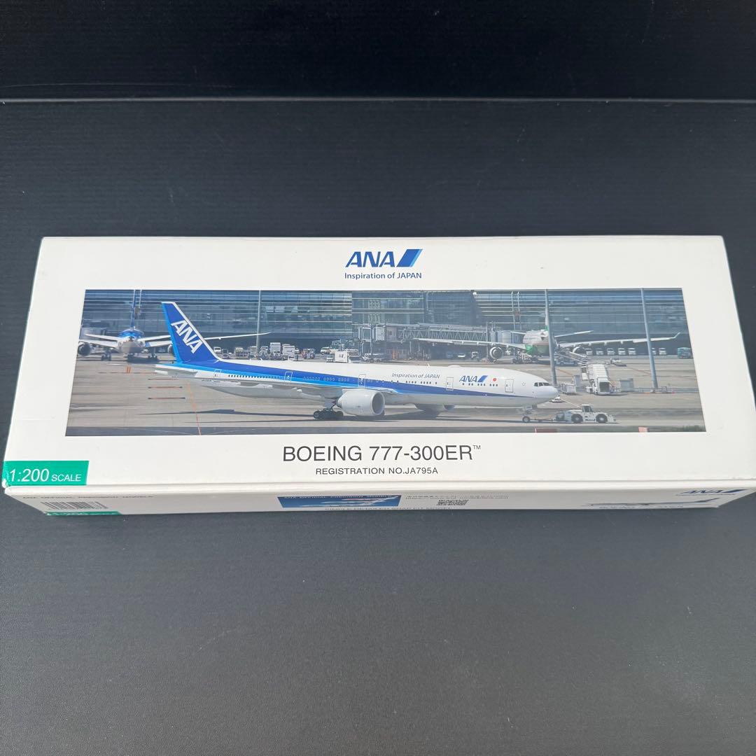 【極美品】ANA Boeing 777-300ER 1/200 JA795A