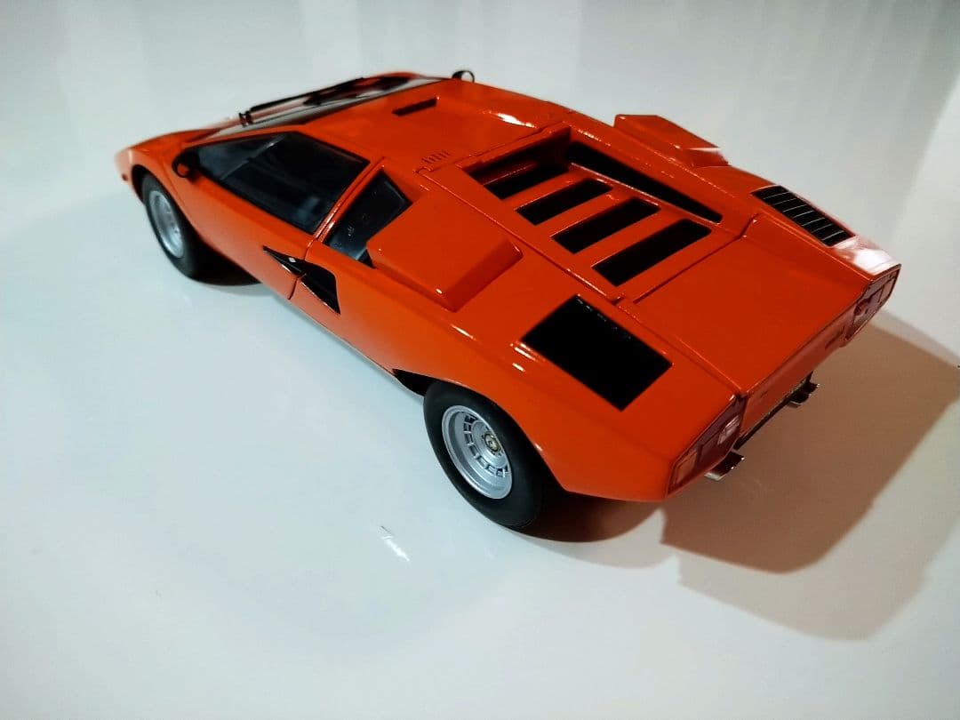 車　ＫＹＯＳＨＯ　1/18　ランボルギーニ　カウンタック　ＬＰ４００　ミニカー