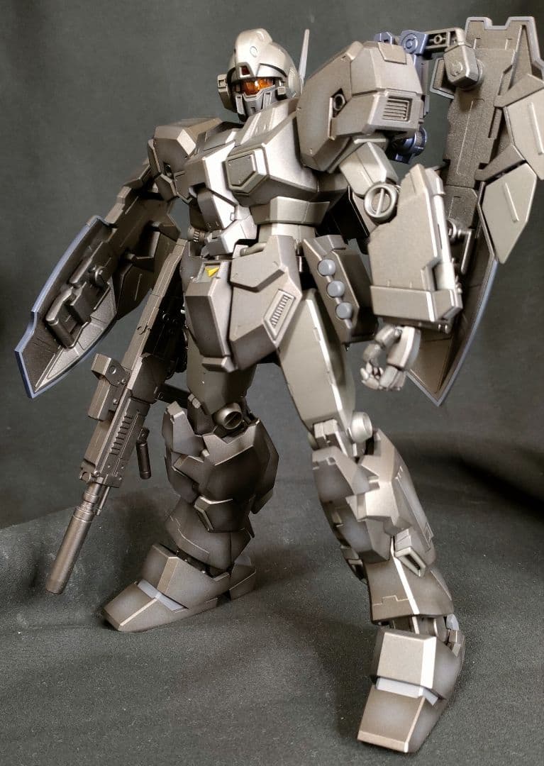ガンプラ 塗装済完成品 MG 1/100 ジェスタ