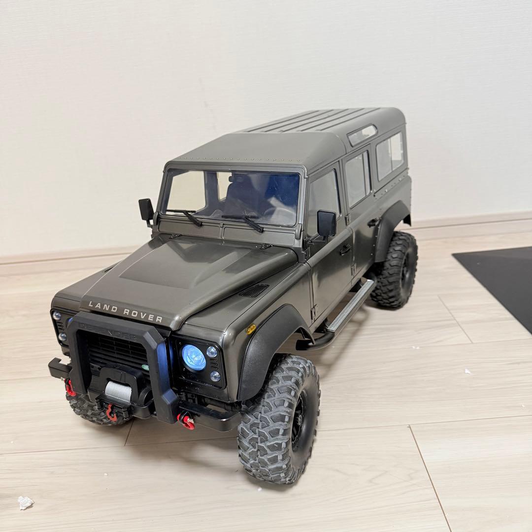 美品　1/8 ランドローバー　ディフェンダー　D110 ラジコン　電動RC
