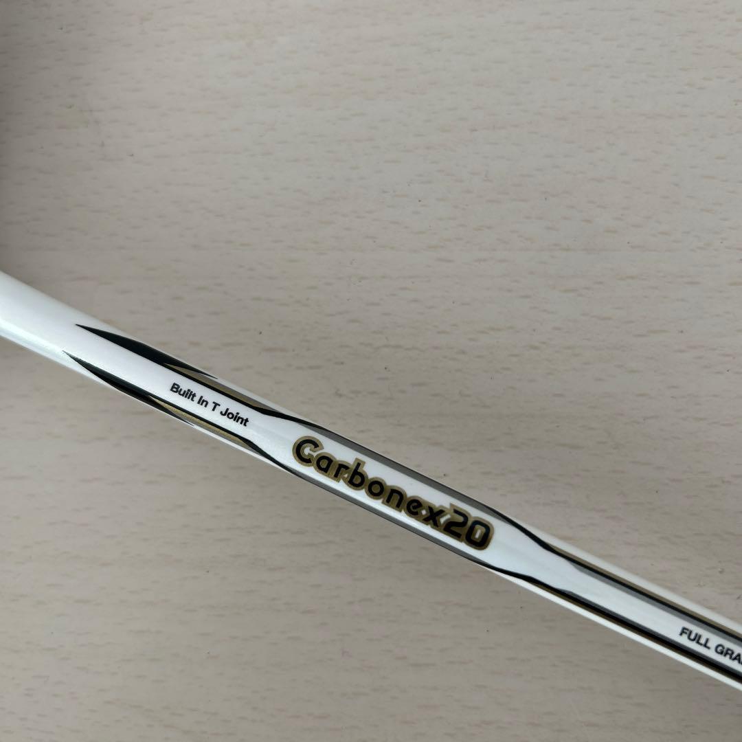 YONEX Carbonex 20 3UG5バドミントンラケット