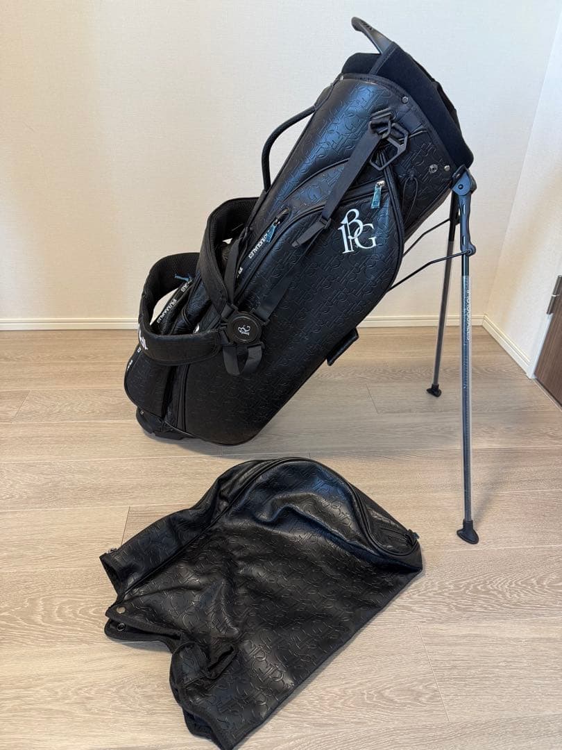 【新品箱入】1PIU1UGUALE3 GOLF STAND CADDIE BAG