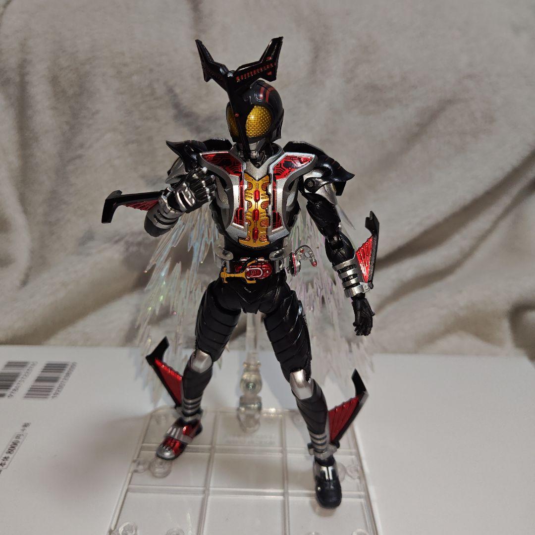 さ*が様 箱無し　真骨彫製法仮面ライダーカブト　ハイパーフォーム+おまけ