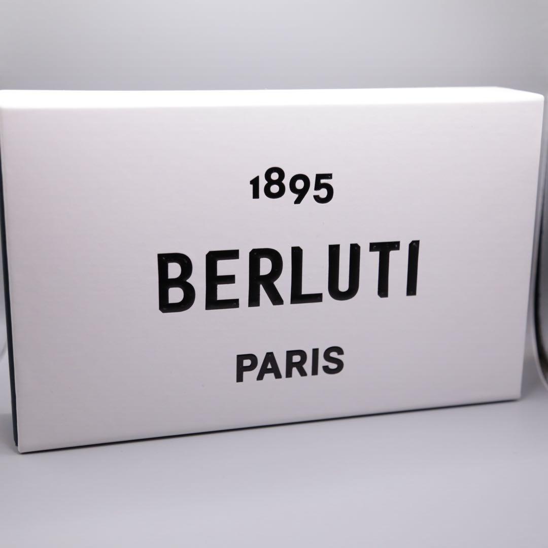 Berluti ベルルッティ／バッグタグ ネームタグ 完売品 カリグラフィー