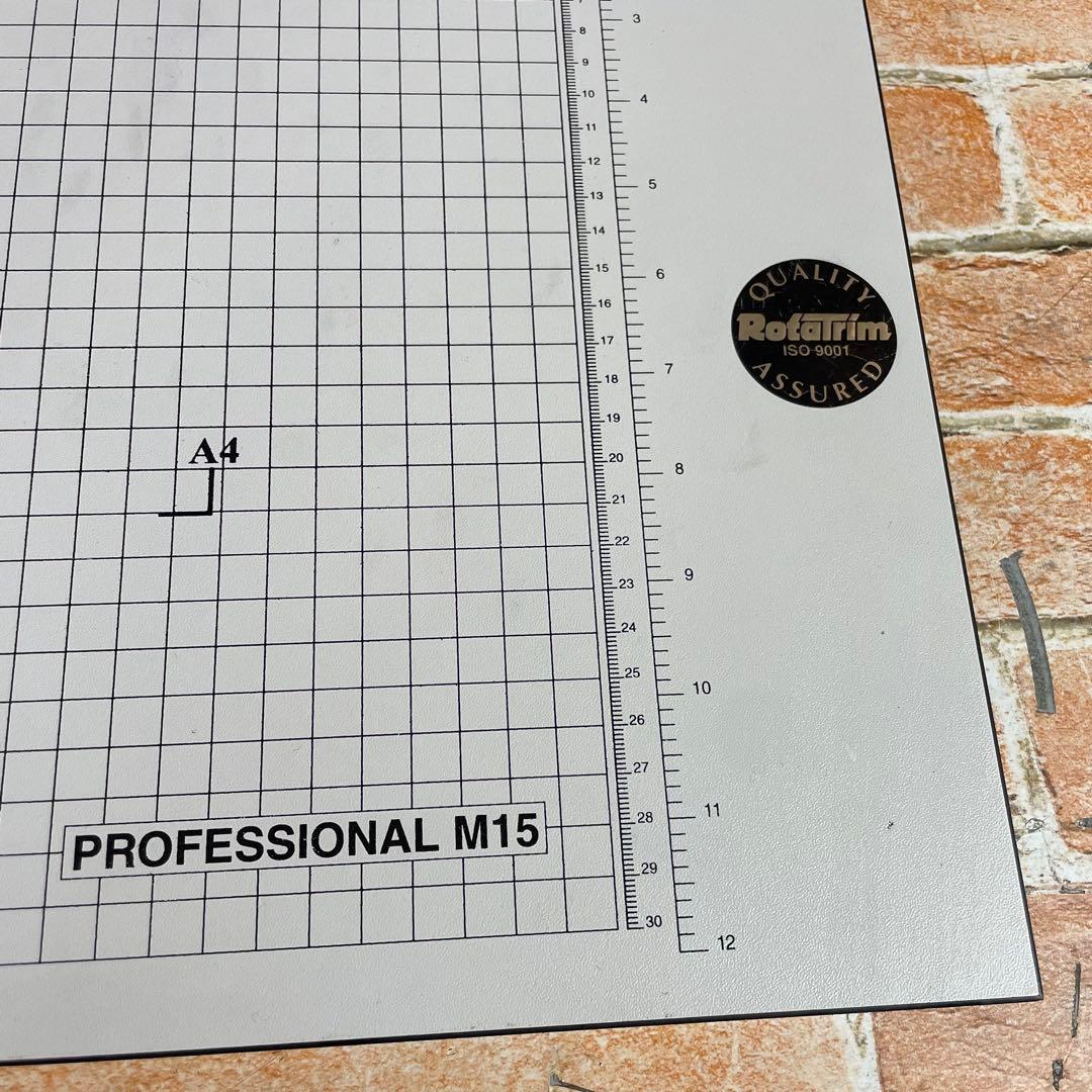 ロータトリム RotaTrim ISO 9001 M15ペーパーカッター 裁断機