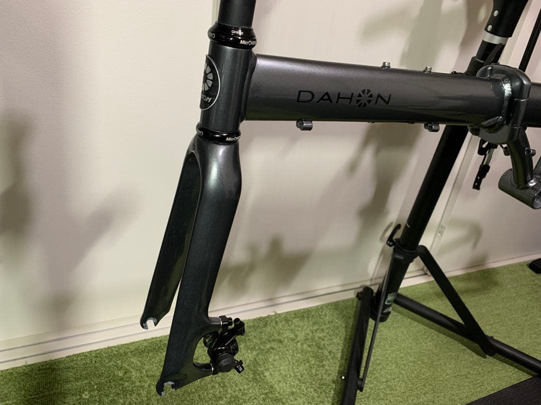 DAHON vitesse★リメイク★カーボンフォーク★軽量★ディスクブレーキ