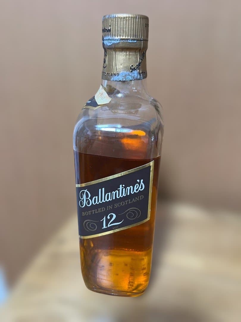 Ballantine's バランタイン12年 VERY OLD 赤青旗 紋章