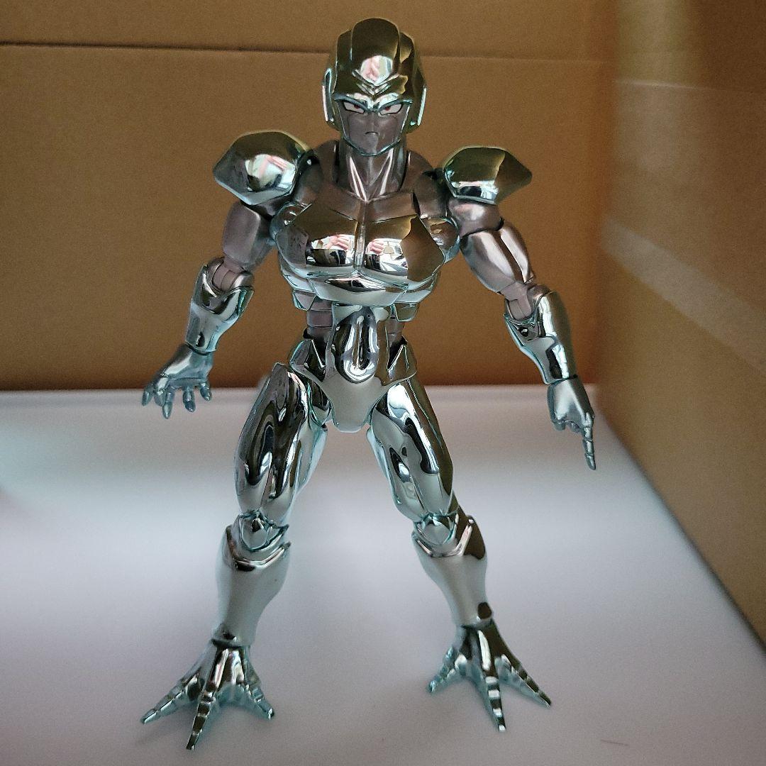 S.H.Figuartsメタルクウラ