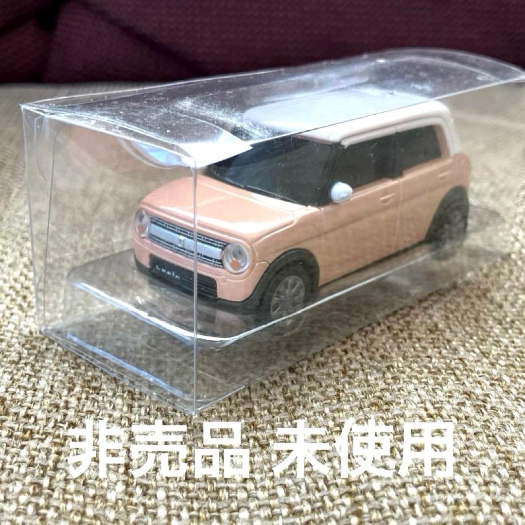 スズキ　Lapan　 ラパン ピンクと白のSUVスタイル ミニカー[非売品]