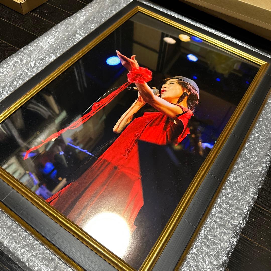 新品未使用　中森明菜　大型写真　額装　公式グッズ　写真展　おまけ付