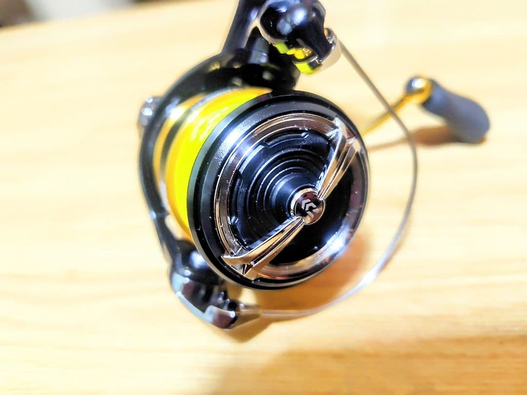 Daiwa 23 レガリス2500x SH　傷一つなし ほぼ新品です