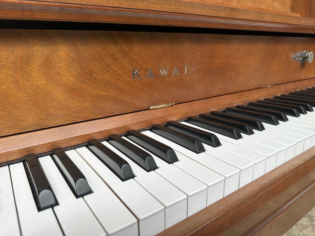 【一台限りの大特価】KAWAI KL-603 アップライトピアノ　木目