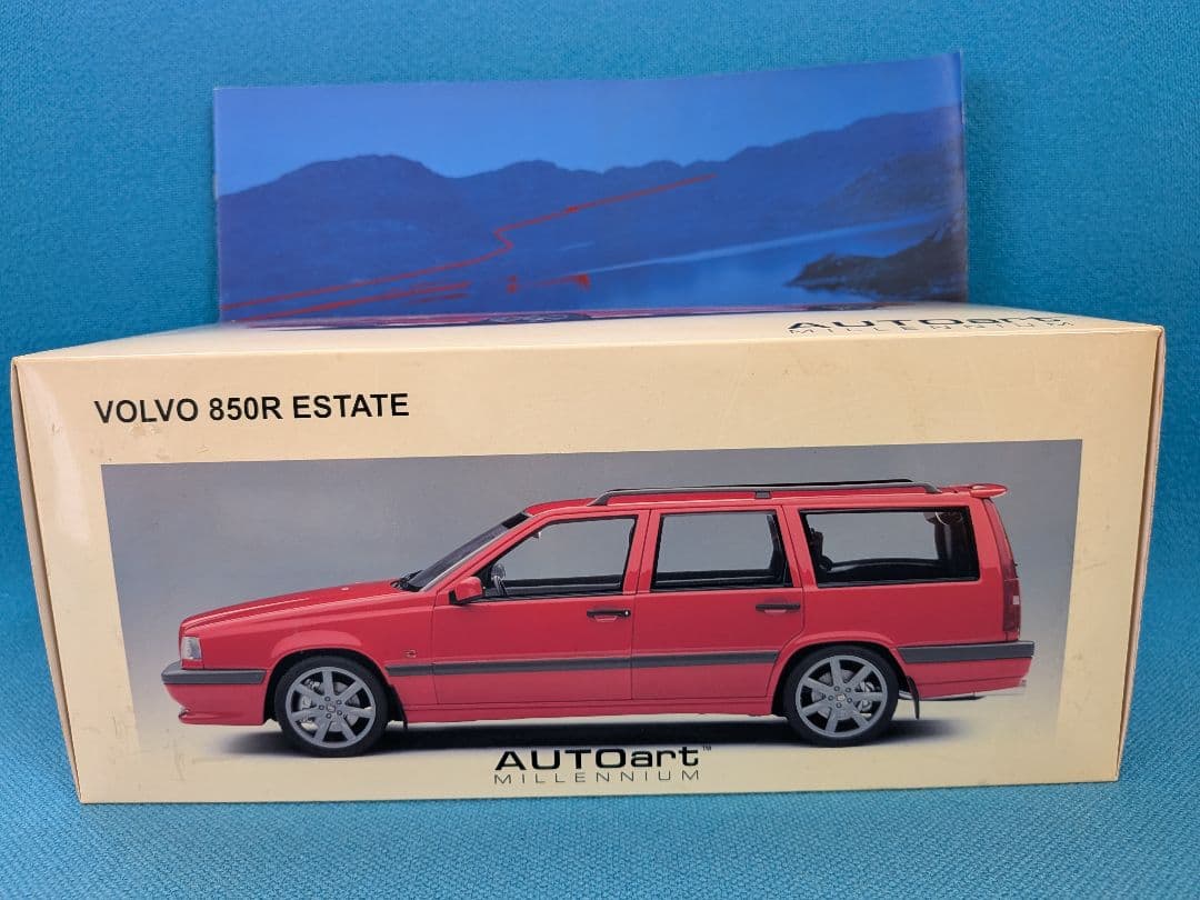 AUTO art オートアートVOLVO 850R 欠損あり