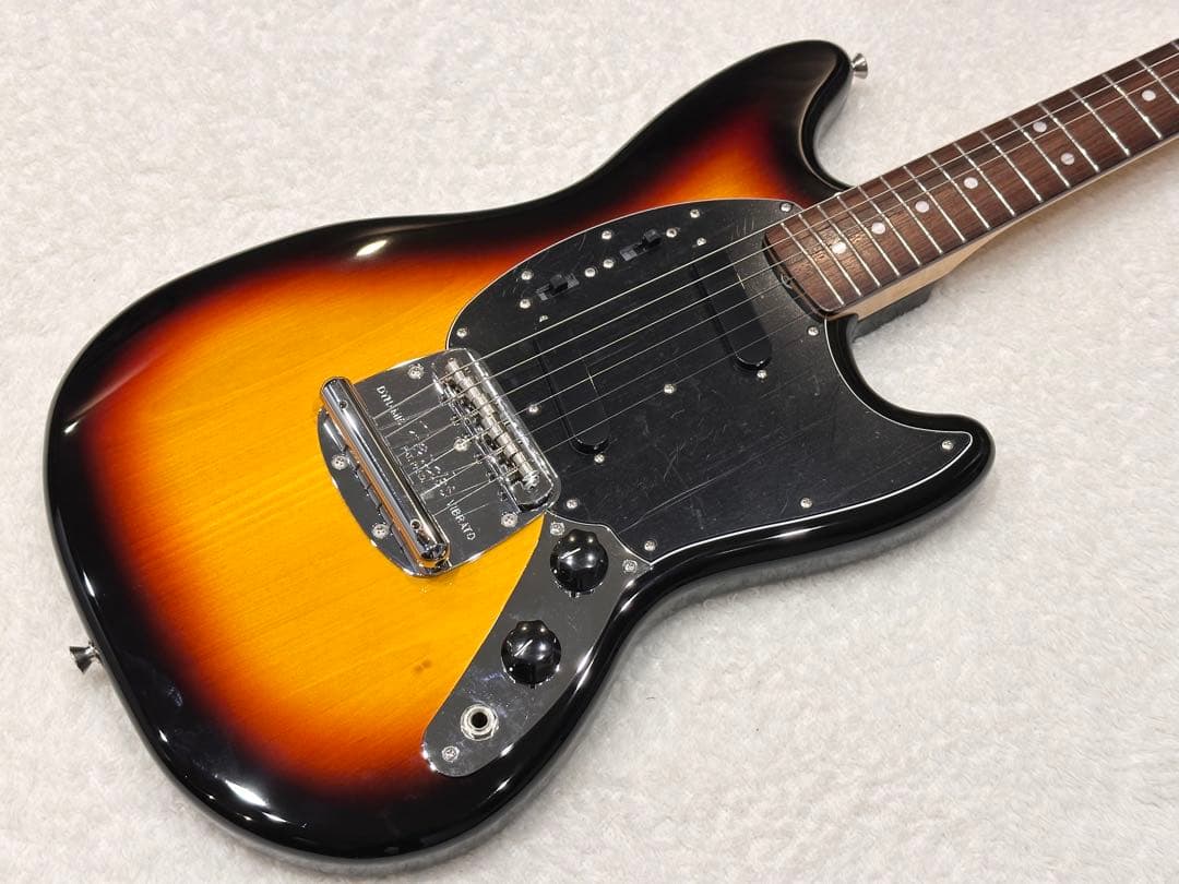 Fender FSR Traditional 70s Mustang 限定モデル