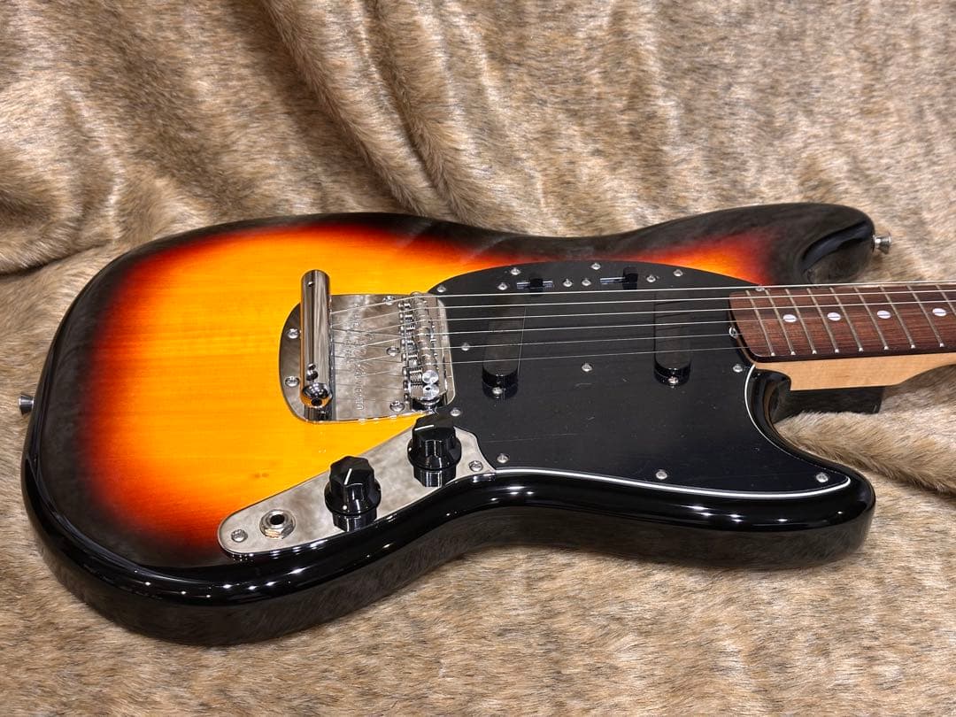 Fender FSR Traditional 70s Mustang 限定モデル