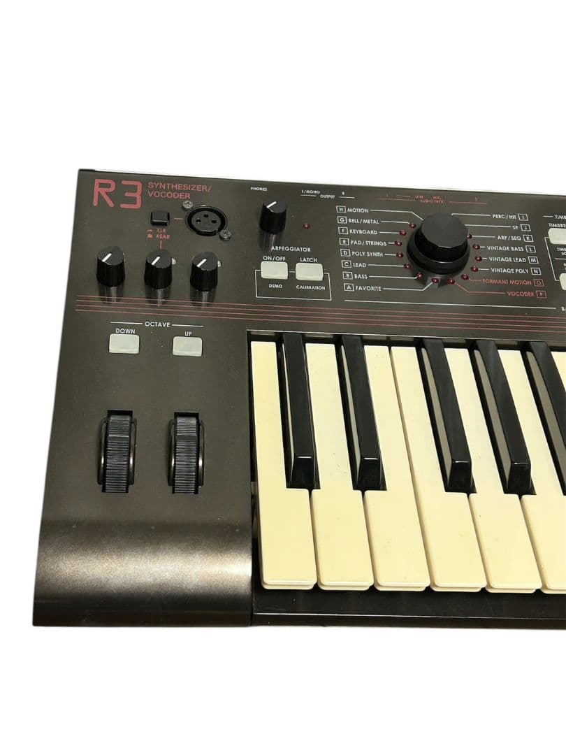143 KORG R3 シンセサイザー 37鍵