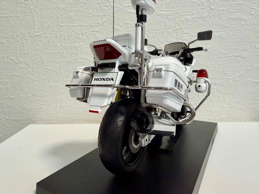 【限定】3000台 HONDA CB1300P 白バイ新型 LED 警察グッズ