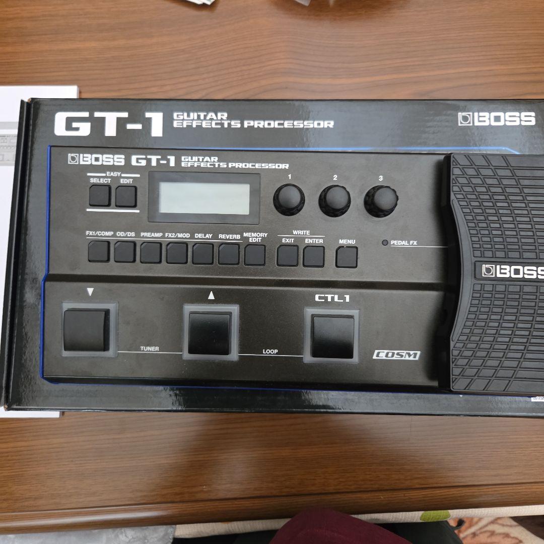 BOSS GT-1 ギター　エフェクター　【中古】　【本体と電源アダプターのみ】