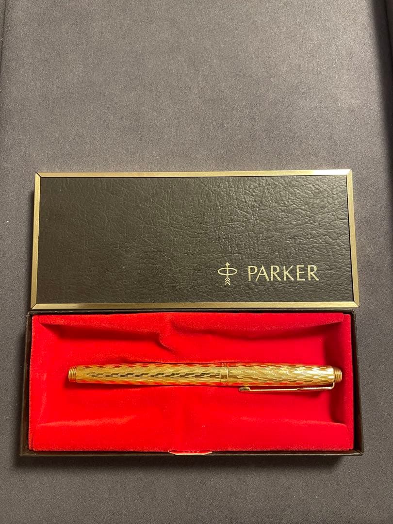 Parker 万年筆 ゴールド 専用ケース付き　K14