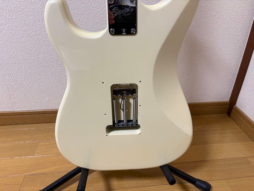 Squier by Fender Stratcaster HSS ストラト