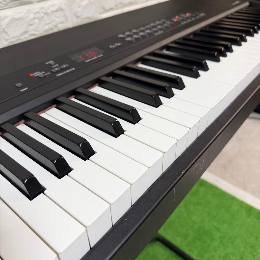 Yamaha CP33 ステージピアノ 88鍵 名器　椅子とスタンドは別売り