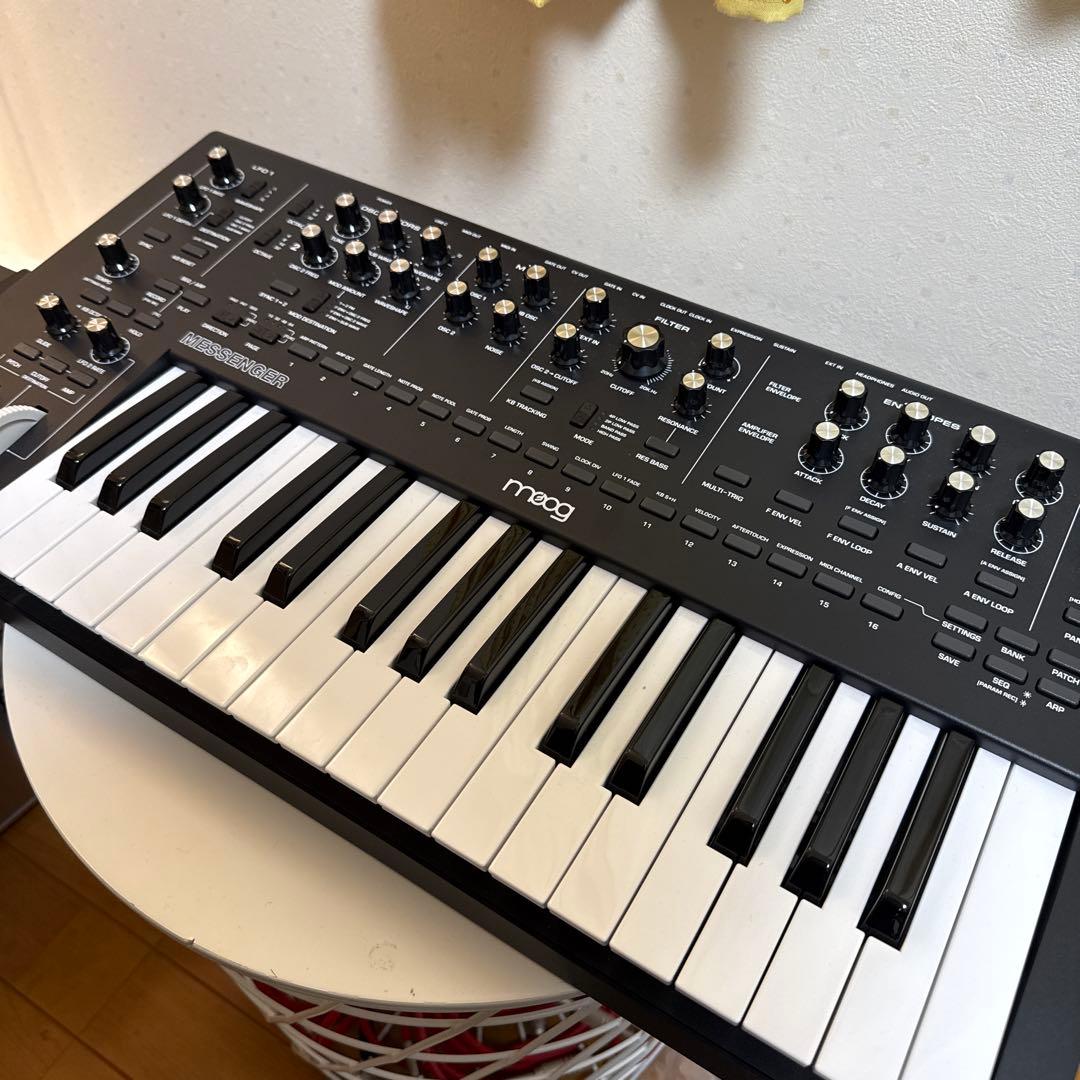 Moog messenger モーグ　メッセンジャー　シンセサイザー