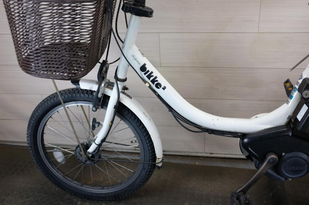 電動自転車ブリヂスト　Bikke2　20インチ　3段　8.7Ah充電器あり