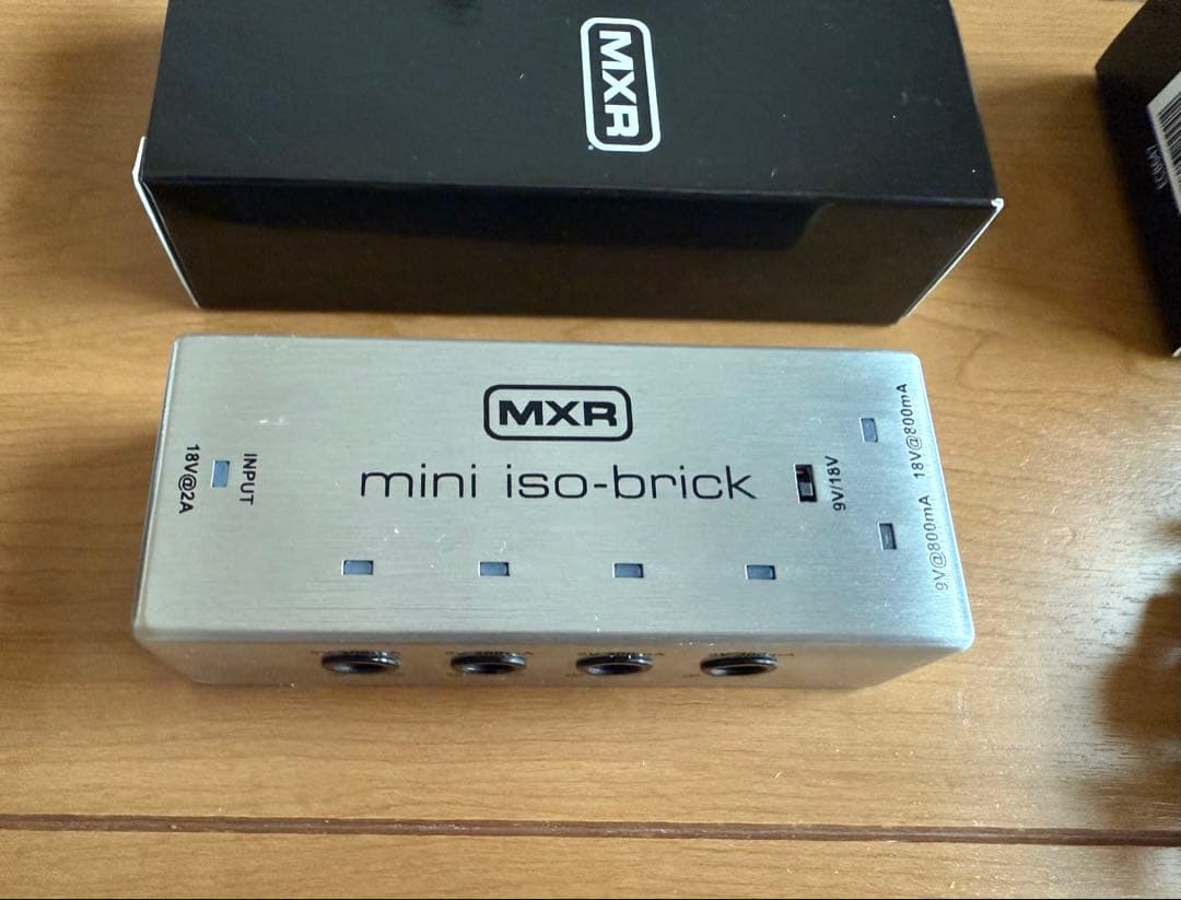 MXR M239 Mini ISO-Brick 小型 パワーサプライ